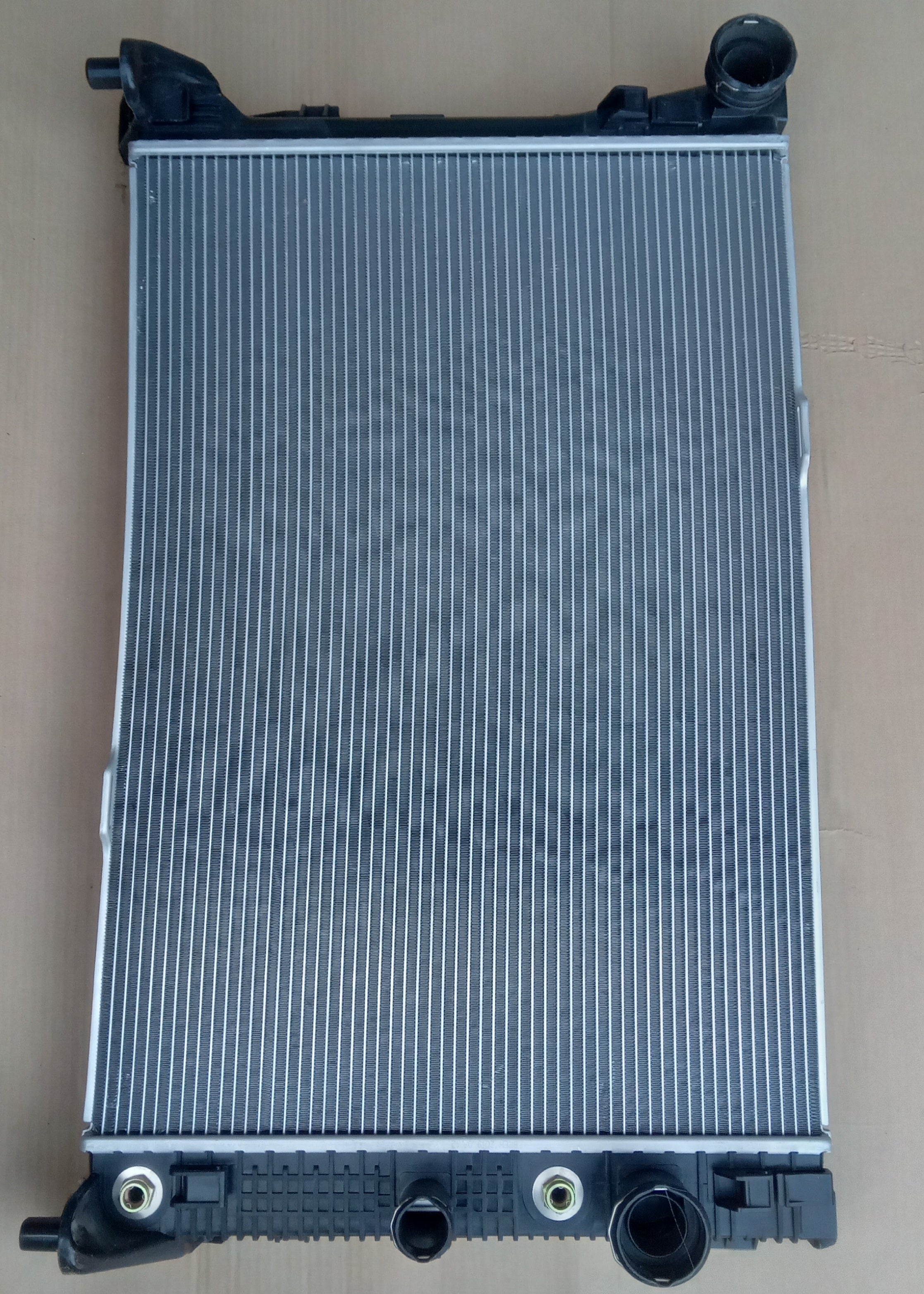 Mercedes C Class 204, E Class 212 - Radiator 2045000254, 2045000654 ...