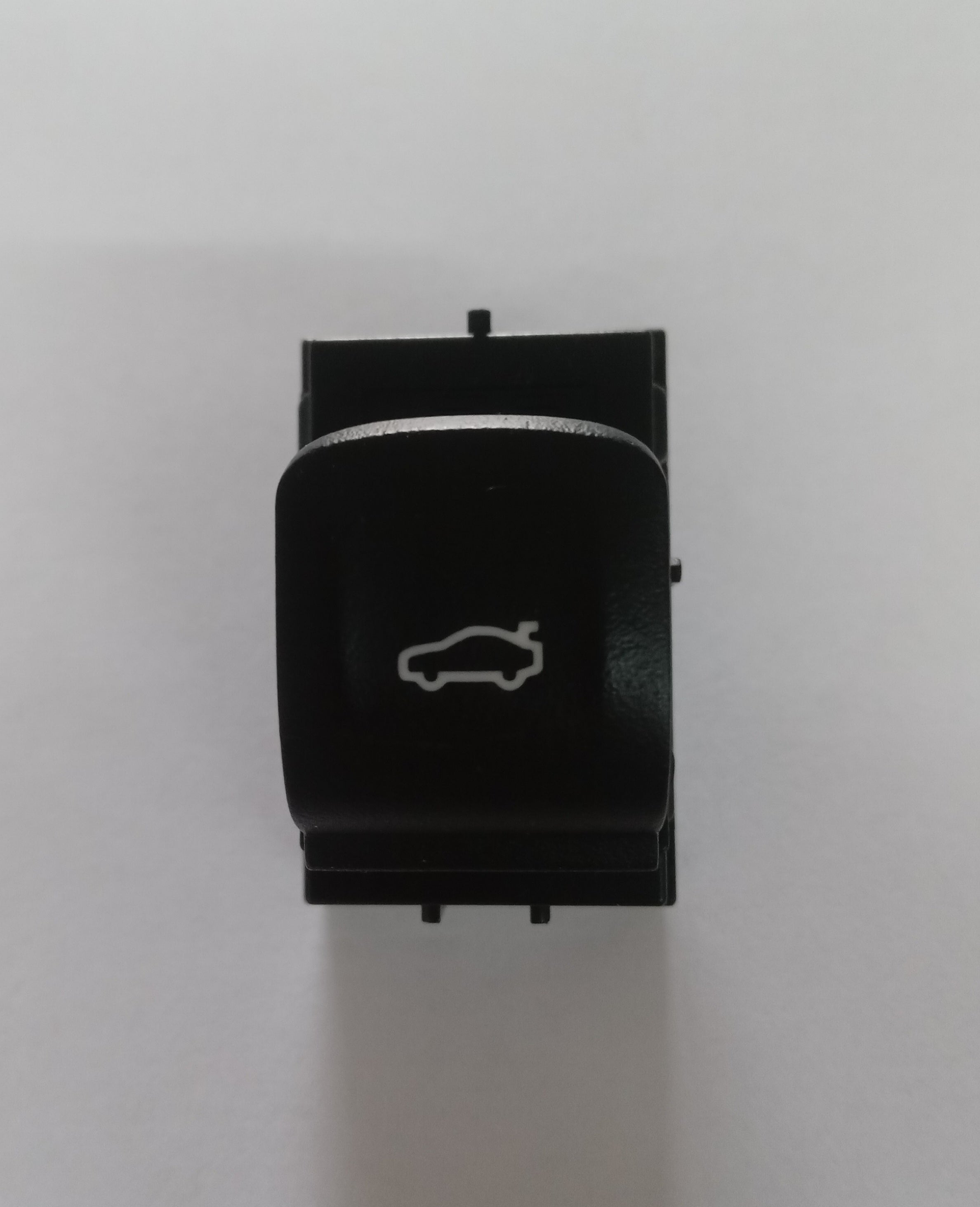 BMW 3 G20, 5 G30 Tailgate Switch Black - MJ – Motorparts Junction