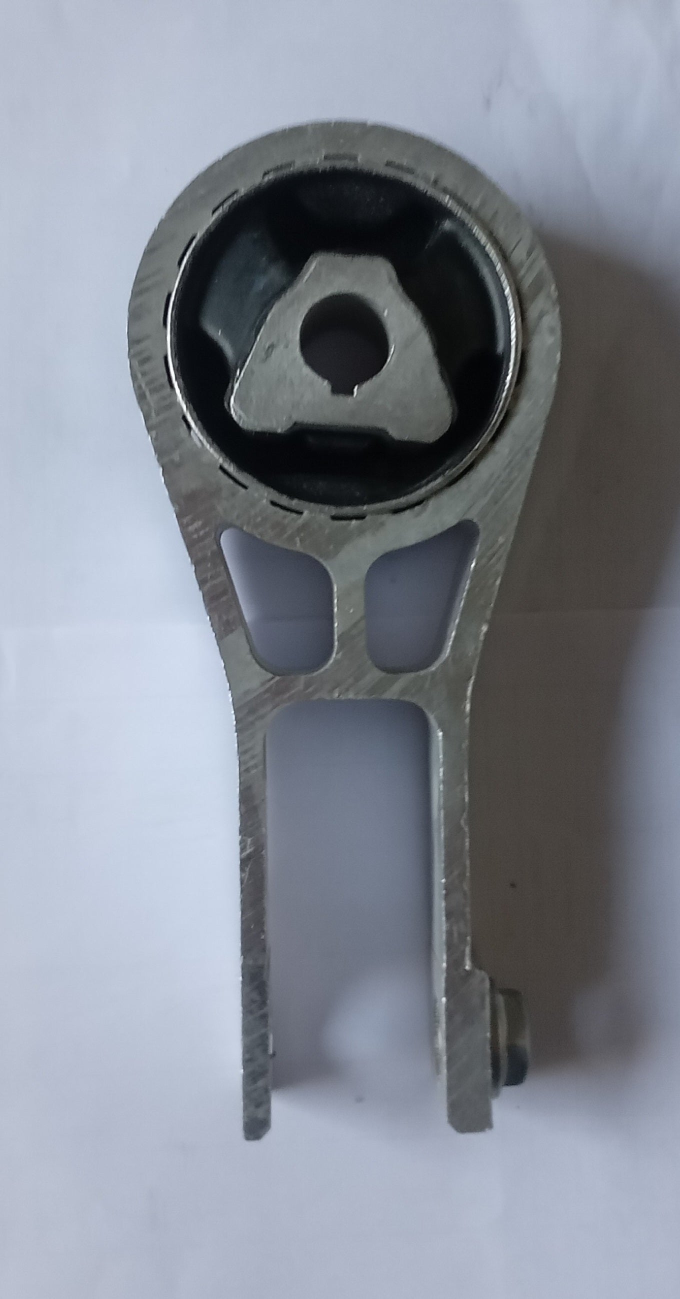 Jeep Compass Petrol Gear Box Mounting - MJ – Motorparts Junction