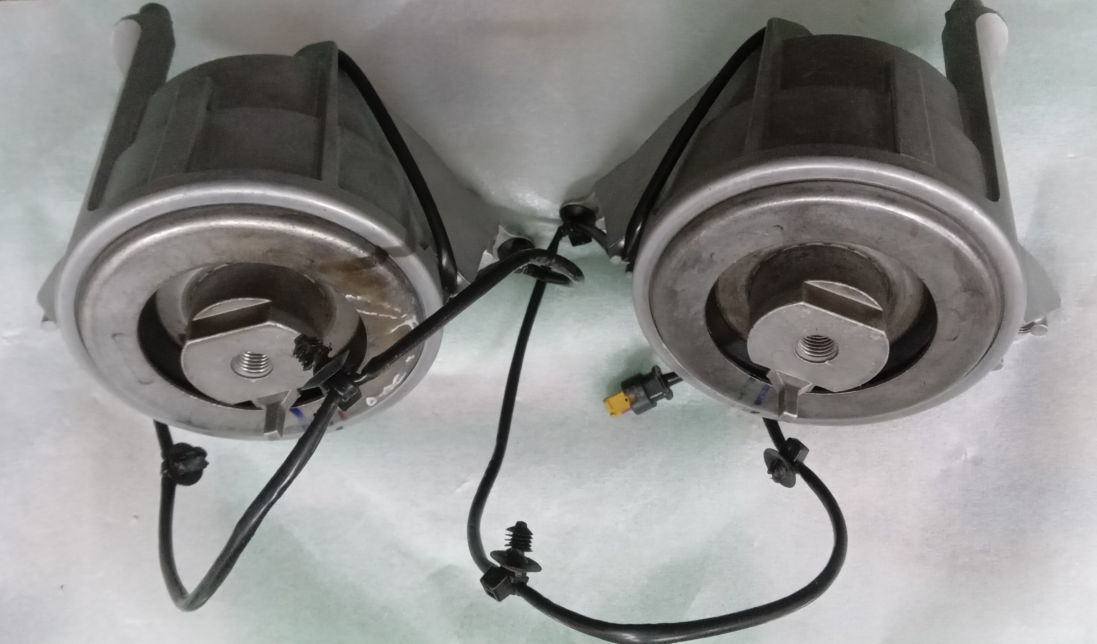 Mercedes S 223 Engine Mounting Set Left & Right A2232409000, A22324091 ...