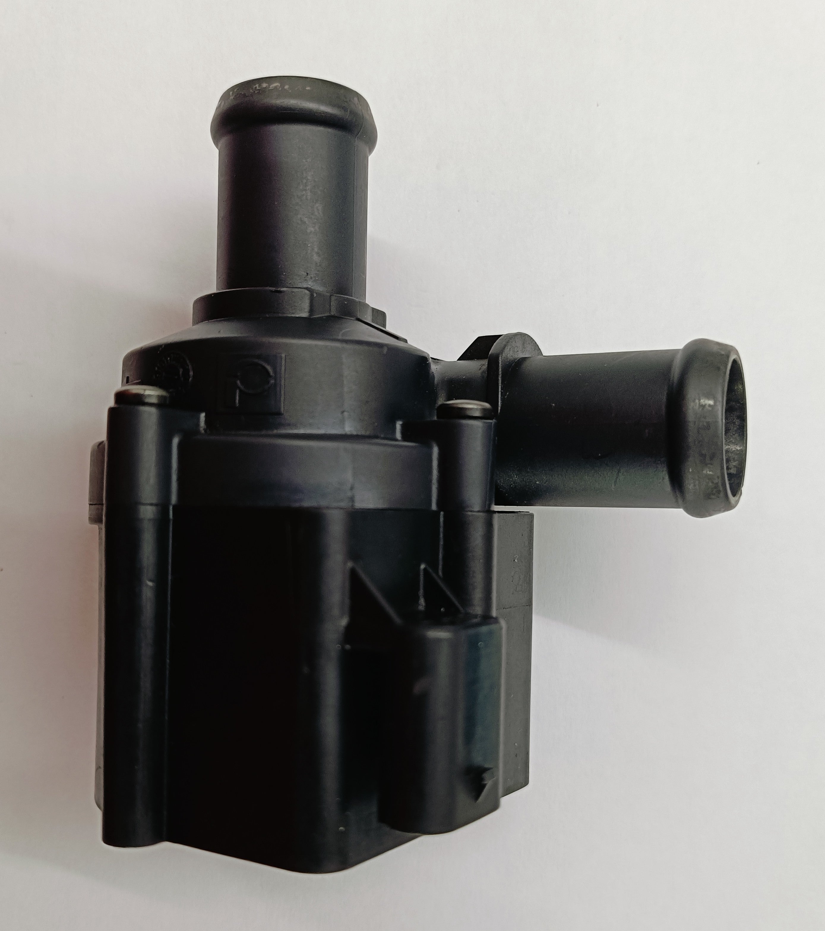 Audi Skoda VW Additional Coolant Pump 5Q0965561B - MJ – Motorparts Junction