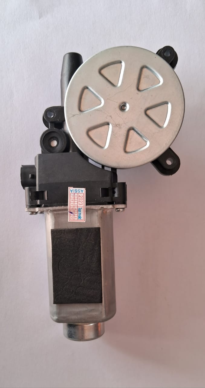 Mahindra Scorpio N/M, XUV 500 Type 1 - Power Window Motor RH Side - AS ...
