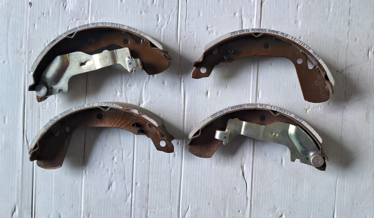 Skoda Fabia, Rapid, VW Polo, Vento - Brake Shoe - 6RU698525 - Volkswag ...